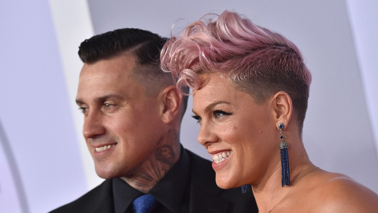 12-year-old fan stuns Pink as she sings at Vancouver show