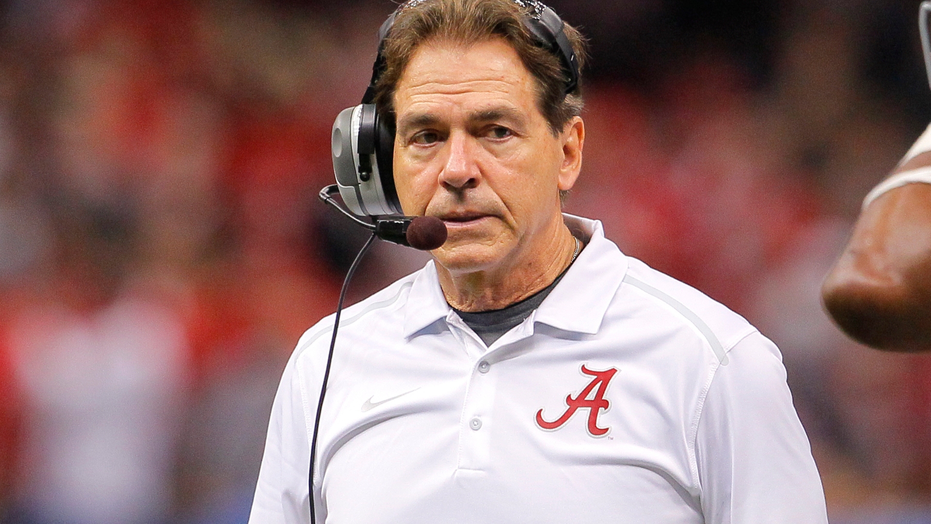 Report: Butch Jones in talks to join Alabama staff
